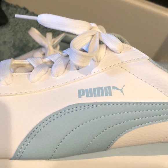 Puma | Shoes | Cute White Pumas Excellent Condition Size 8 2 | Poshmark